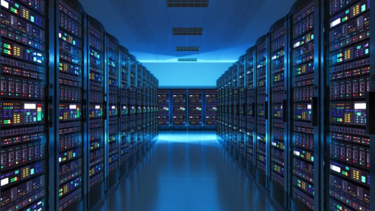 Apa itu Server? Pengertian, Jenis, Fungsi, dan Cara Kerjanya